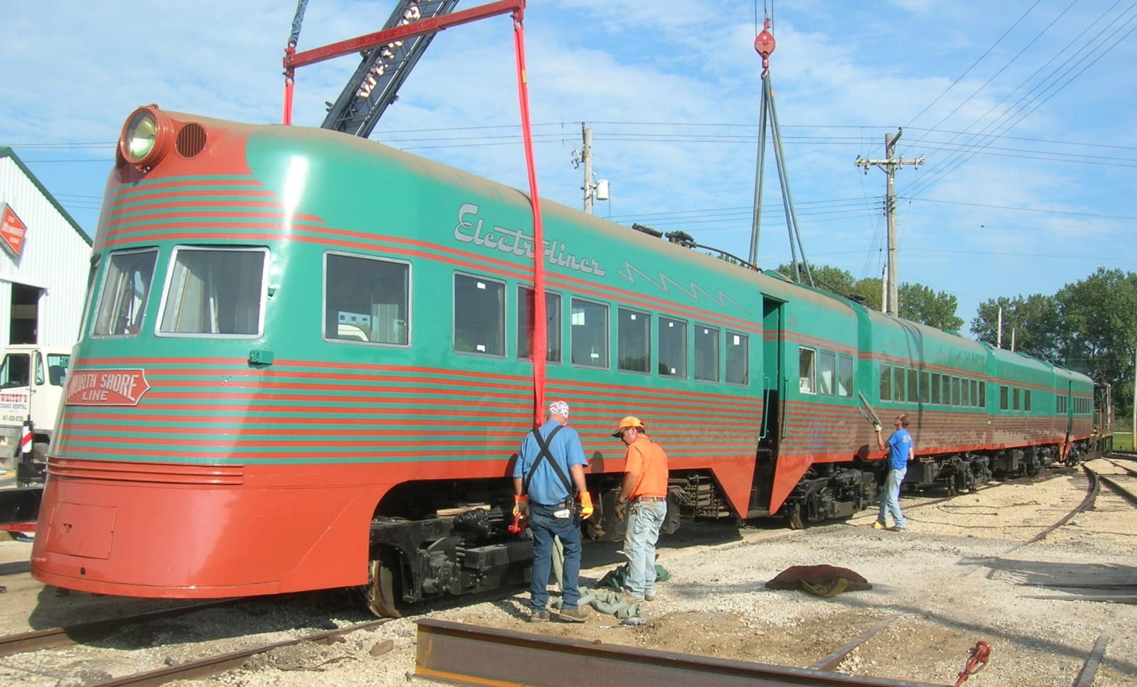 North Shore Electroliner reassembled - Illinois Railway Museum