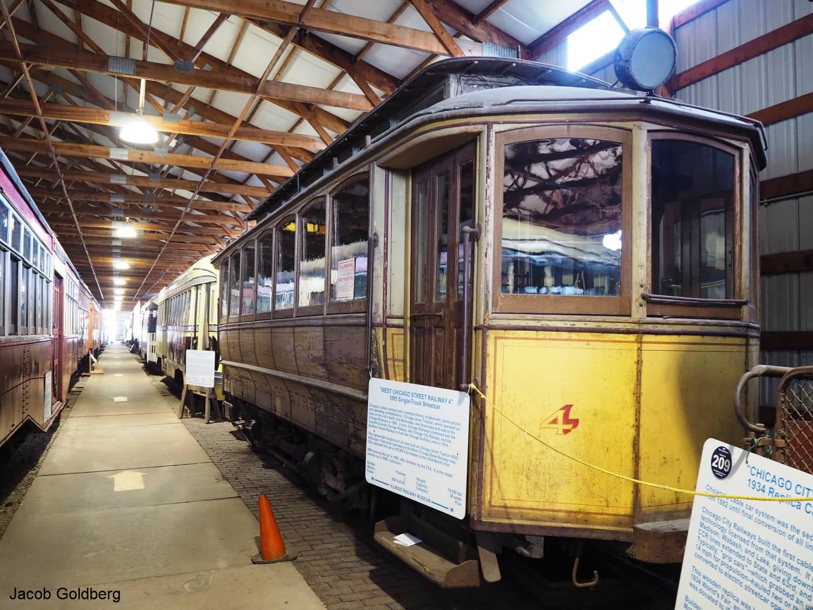 Barn 7 - Illinois Railway Museum