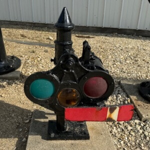 Display Signal - Dwarf Semaphore 1 - Illinois Railway Museum
