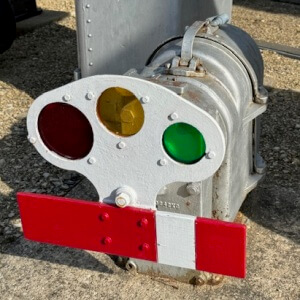Display Signal - GRS Dwarf Semaphore - Illinois Railway Museum
