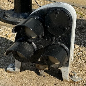 Display Signal - US&S Dwarf Position Light 2 - Illinois Railway Museum