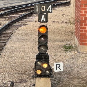 Main Line - Signal 104 - Illinois Railway Museum