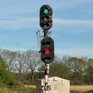Main Line - Signal 452 - Illinois Railway Museum